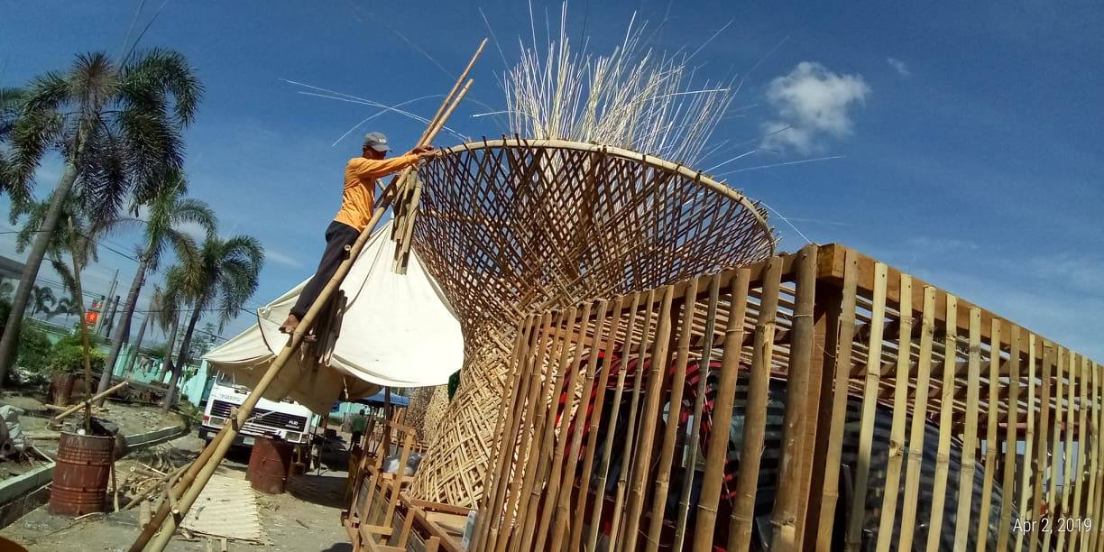 Bamboo floats for the festival in BAYAMBANG, Pangasinan, Philippines ...