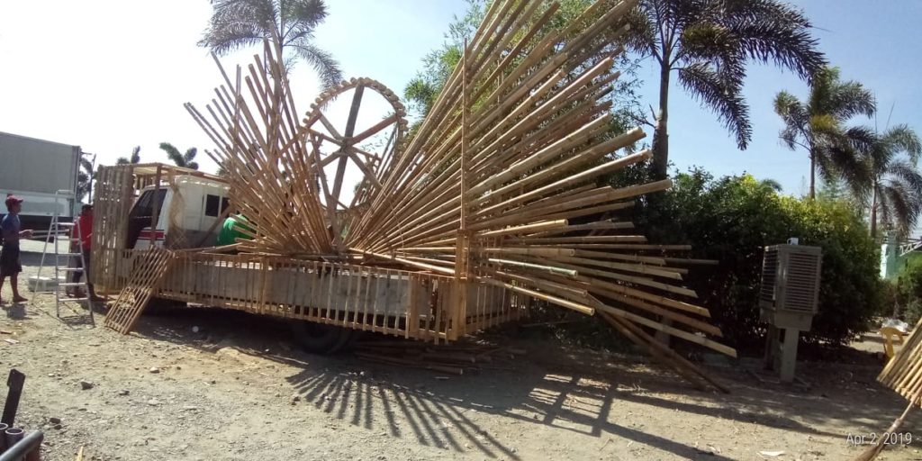 Bamboo floats for the festival in BAYAMBANG, Pangasinan, Philippines ...